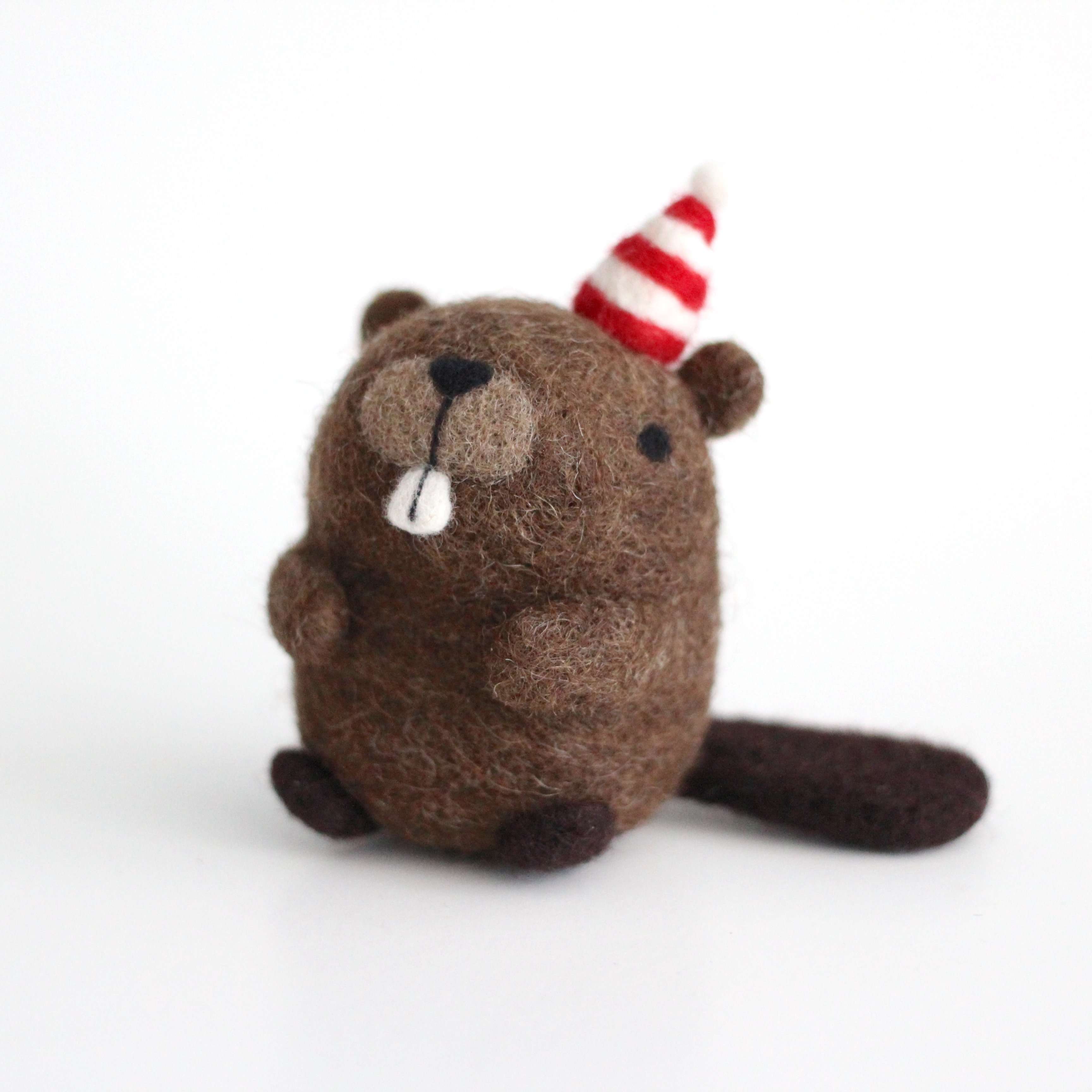 Needle Felted Party Beaver w/ Striped Hat – Wild Whimsy Woolies